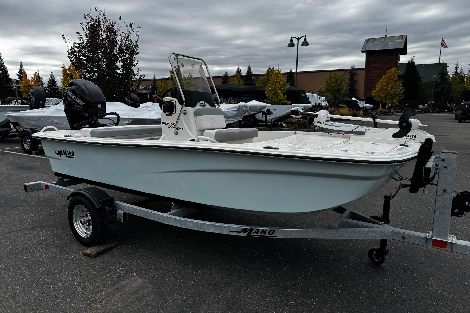 2026 MAKO PRO SKIFF 13 CC | Cabela's